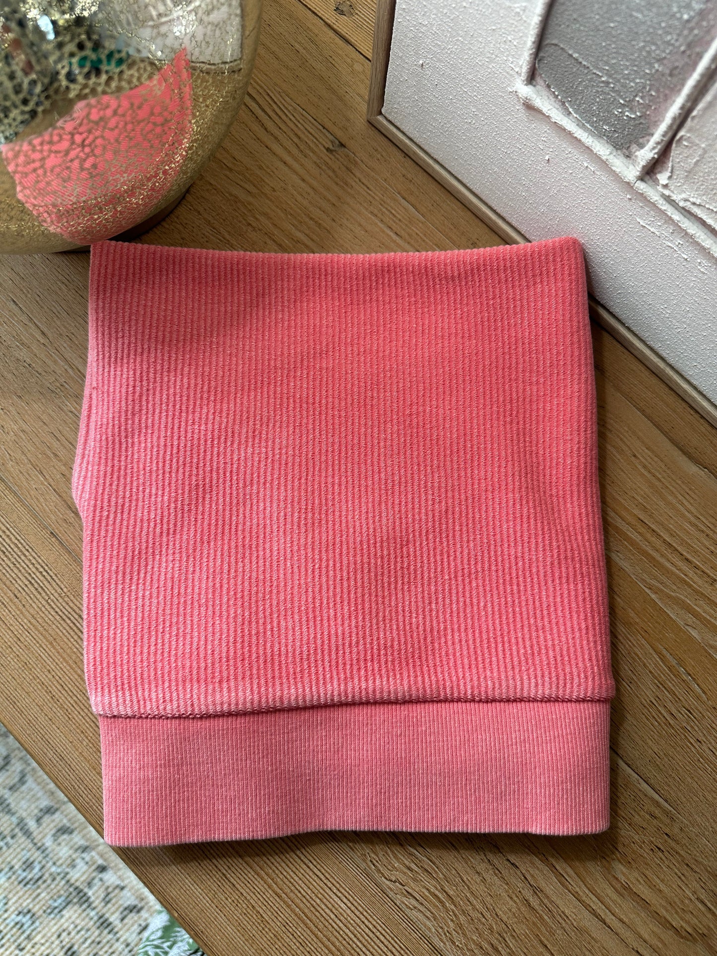 TEA ROSE - ESSENTIAL LUXE CORDED CREW - ETA 01/30/2026 – Free Spirit ...